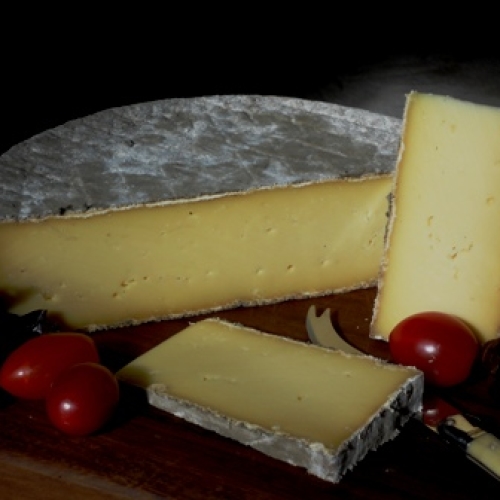 Lyburn Farmhouse Cheesemakers, Salisbury, SP5 2DN, hand made cheese ...
